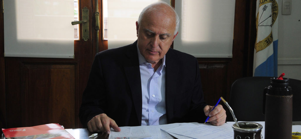 Lifschitz les habló a los santafesinos antes de ser operado ...