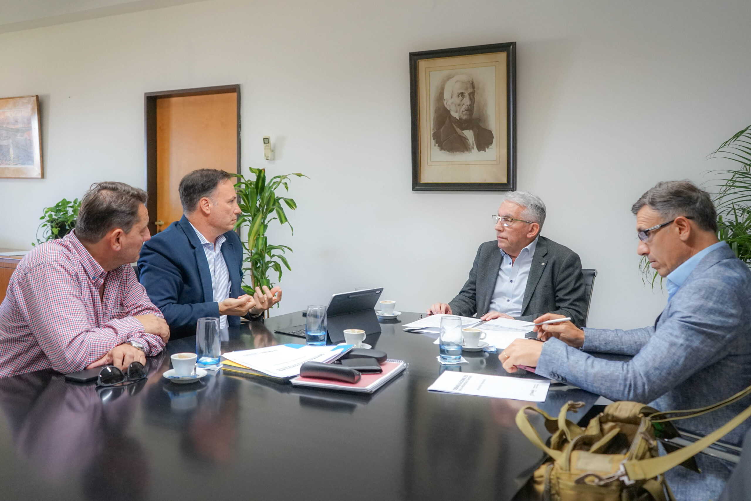 Lisandro Enrico: “Trajimos el pedido de los santafesinos para que se reparen las rutas ...