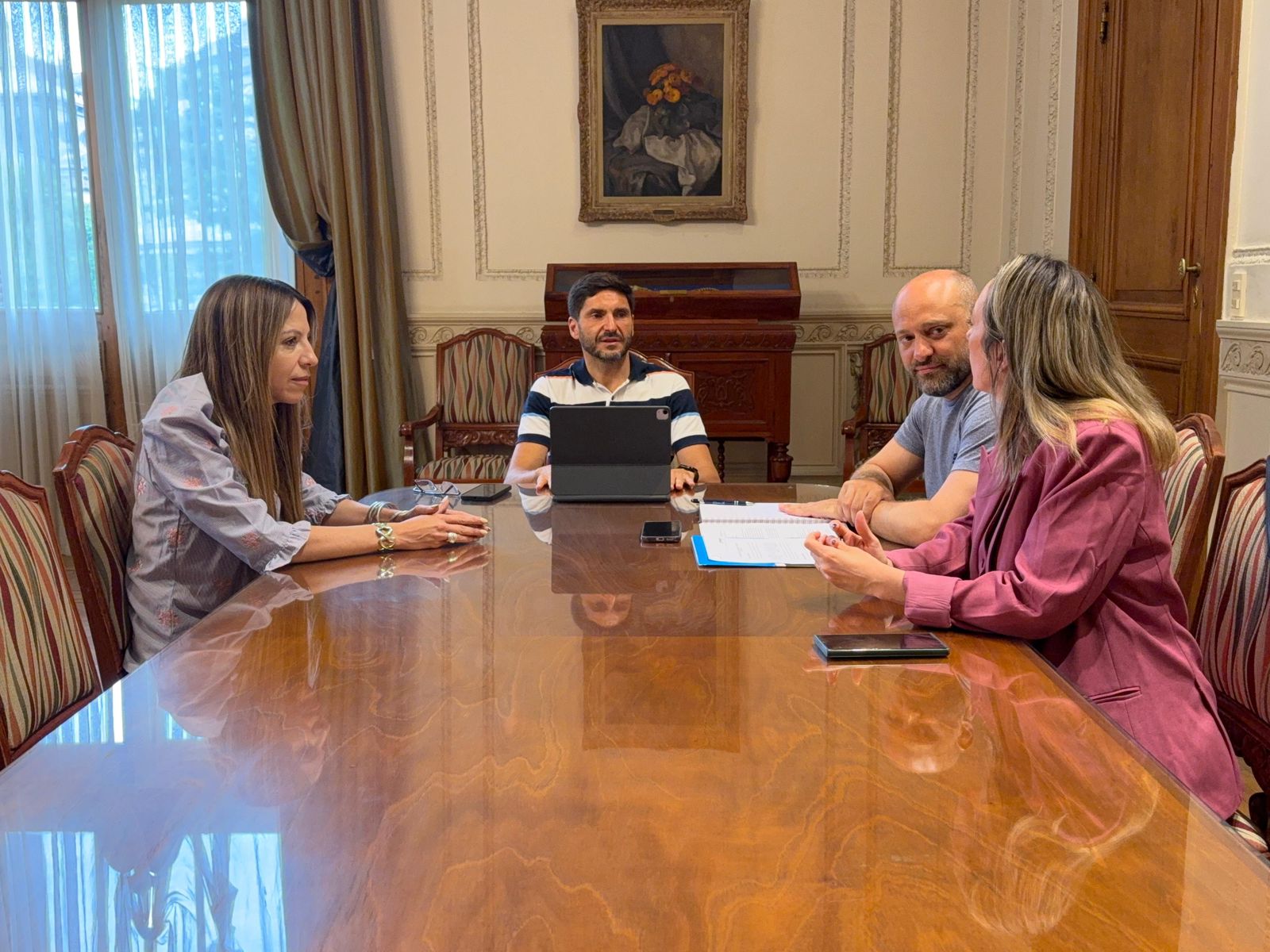 Anahí Rodríguez, nueva directora de EPE y Renata Ghilotti, de ASSA ...